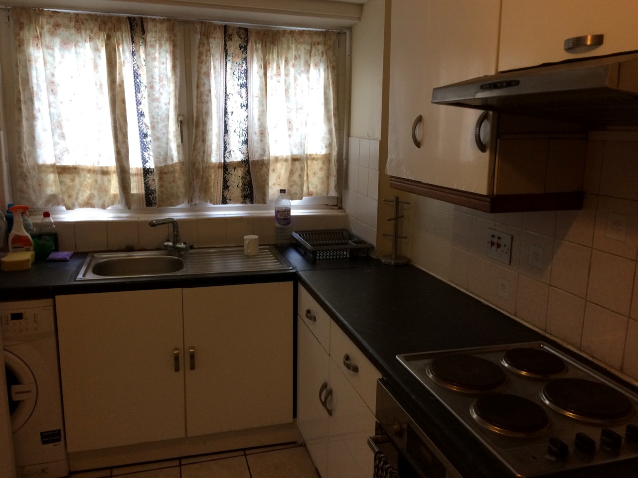 London - Room in a Shared Flat, Windermere House, E3 - To Rent Now for £1,200.00 p/m