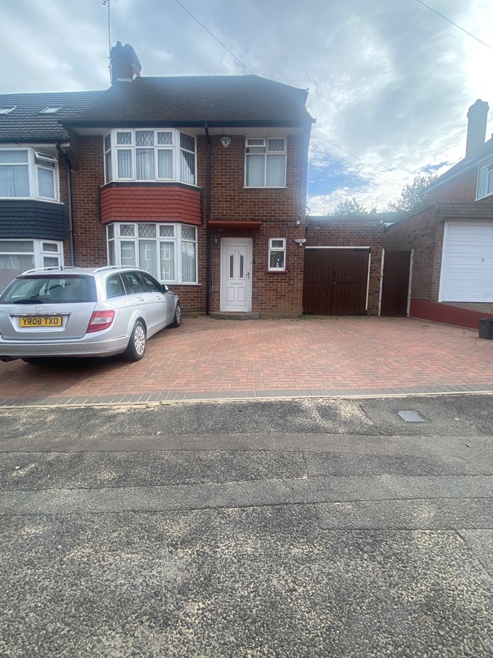 Luton 3 Bed Semi Detached House Meyrick Avenue Lu1 To Rent Now