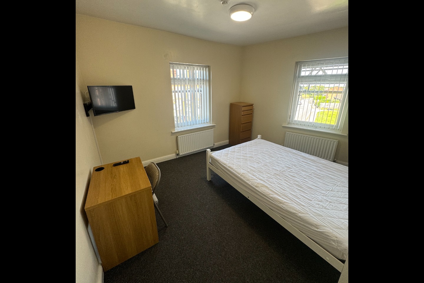 Ormskirk - Room in a Shared House, Hants Lane, L39 - To Rent Now for £606.67 p/m