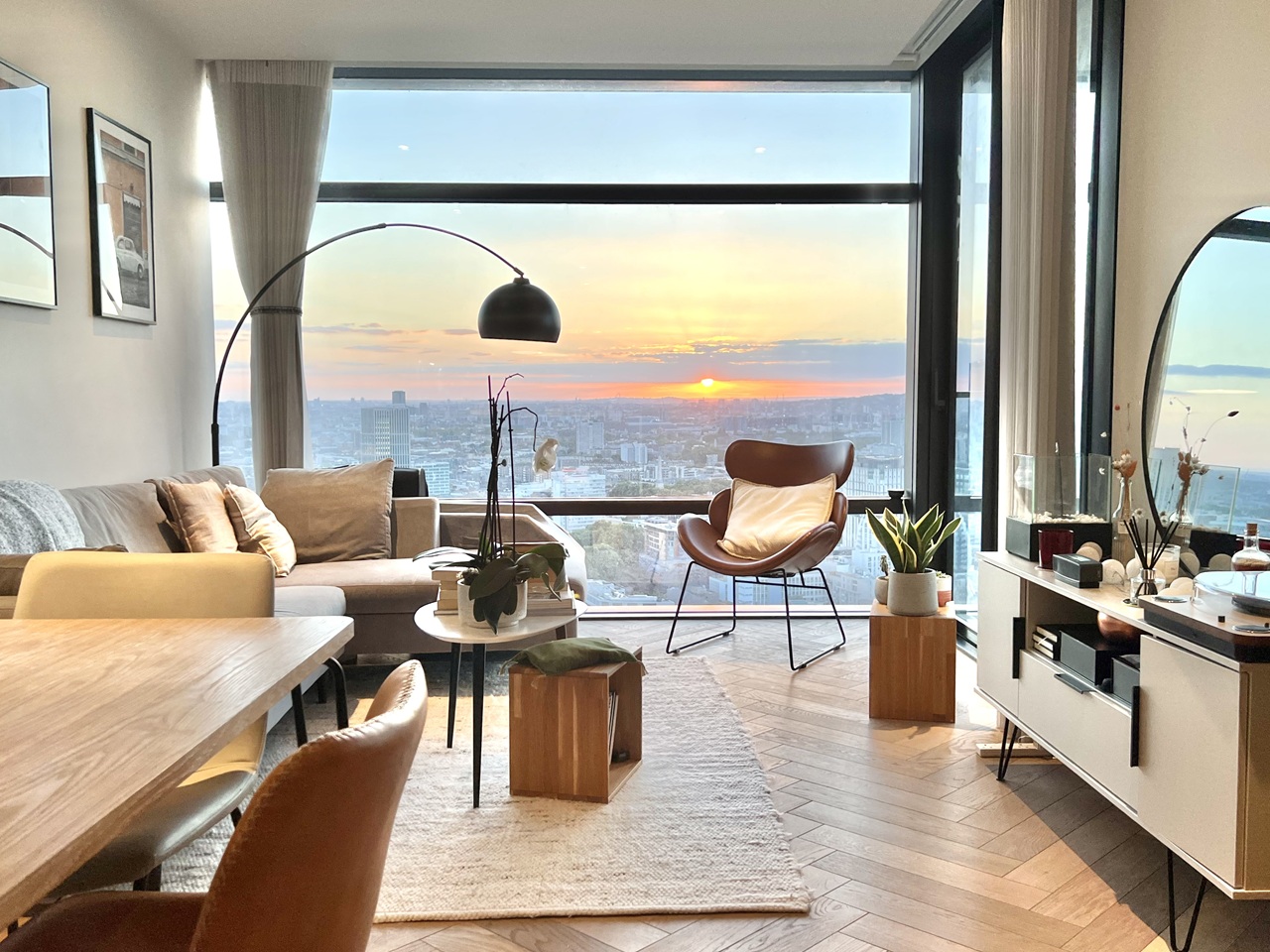 London - 1 Bed Flat, Principal Tower, EC2A - To Rent Now for £3,850.00 p/m