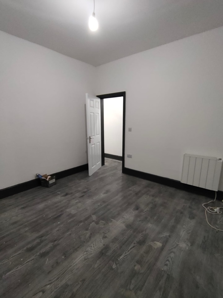 Croydon - 2 Bed Maisonette, Waddon Road, CR0 - To Rent Now for £2,000. ...