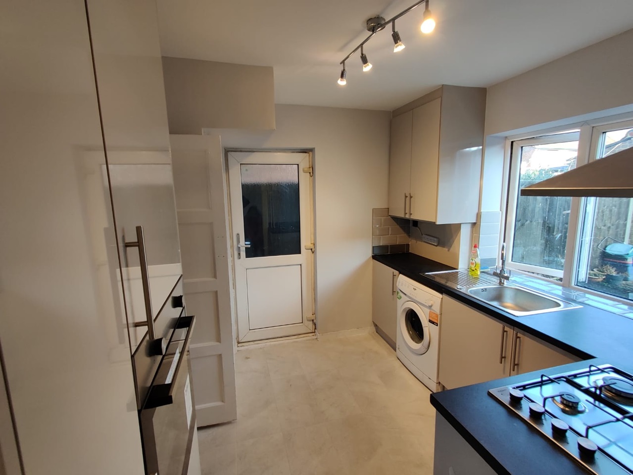Hounslow - 3 Bed Semi-Detached House, Arundel Road, TW4 - To Rent Now ...