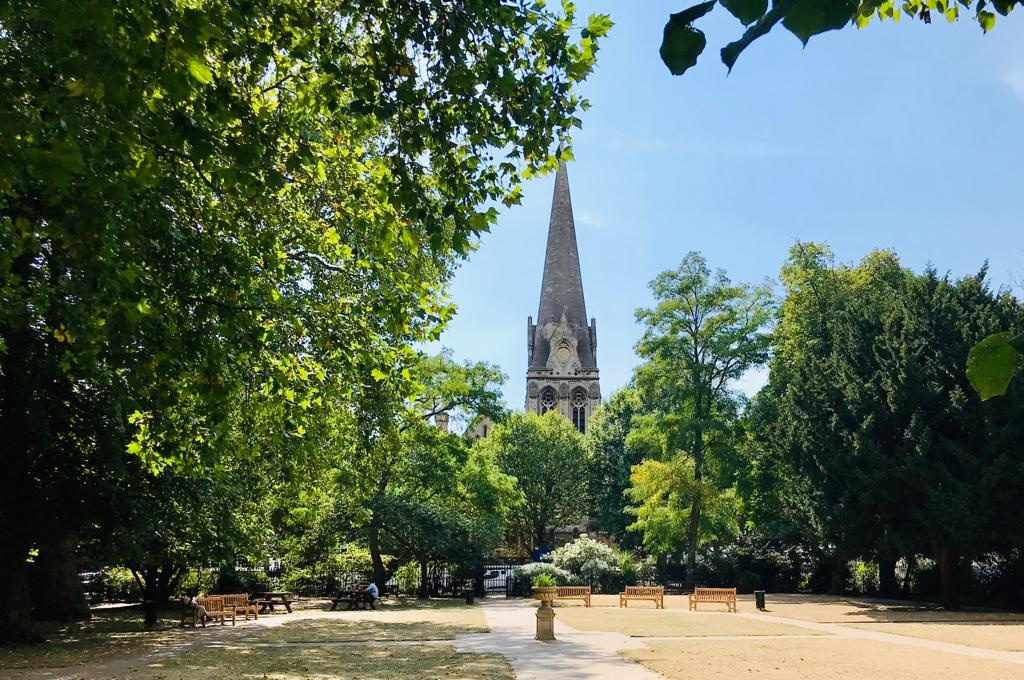London - 2 Bed Flat, Redcliffe Square, SW10 - To Rent Now for £3,250.00 p/m