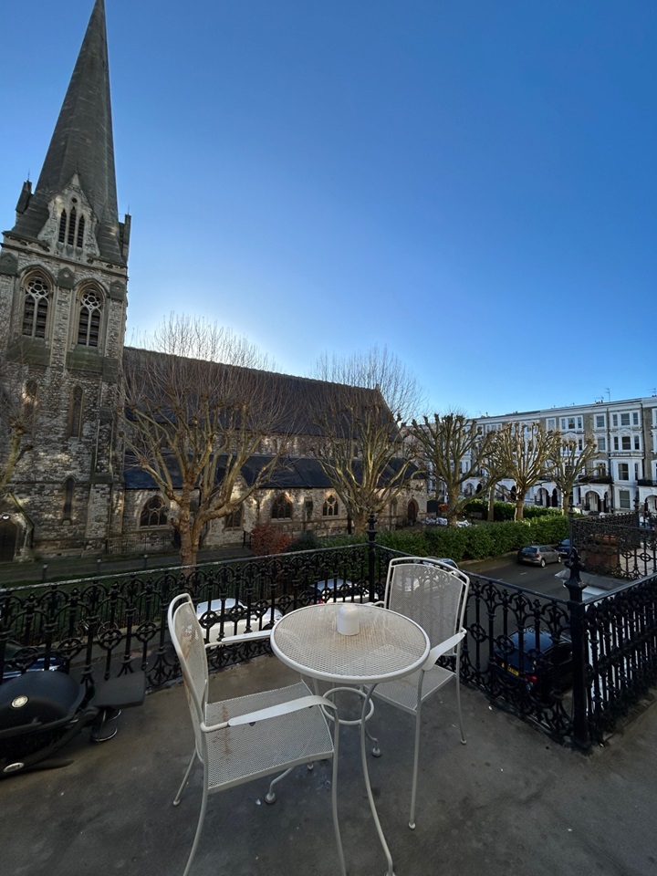 London - 2 Bed Flat, Redcliffe Square, SW10 - To Rent Now for £3,250.00 p/m