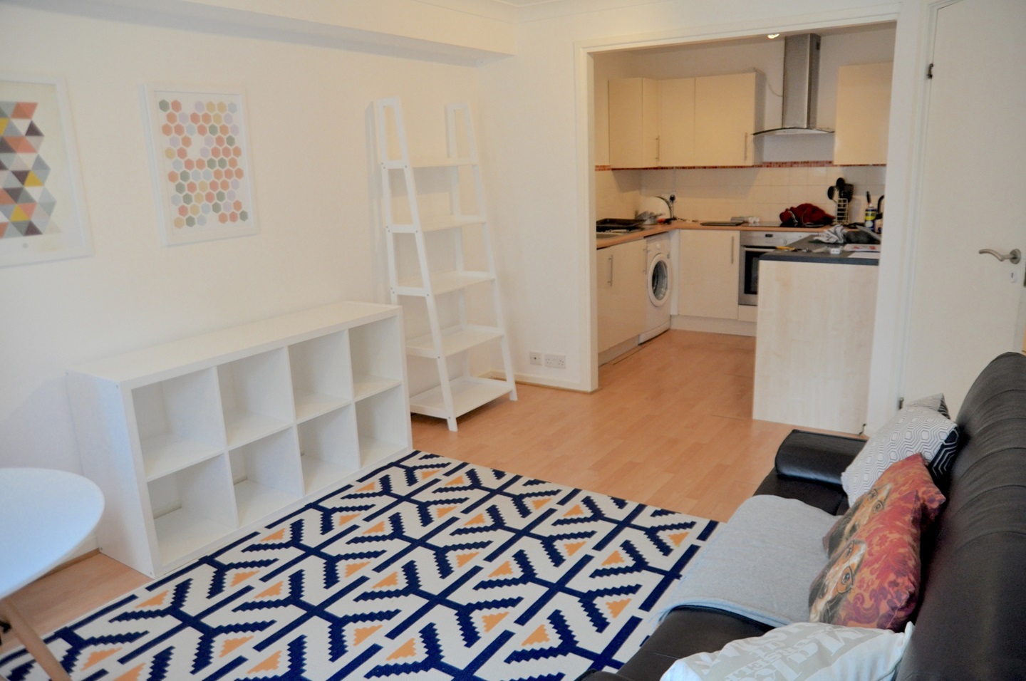 London - 1 Bed Flat, Leabank Square, E9 - To Rent Now for £1,700.00 p/m