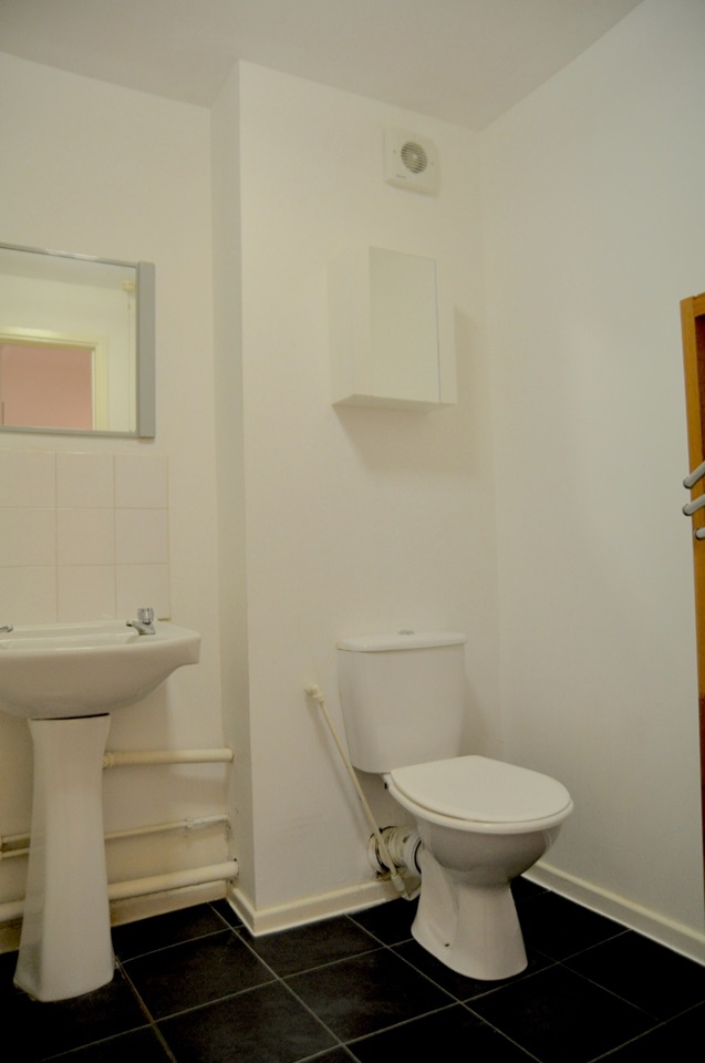 London - 1 Bed Flat, Leabank Square, E9 - To Rent Now for £1,700.00 p/m