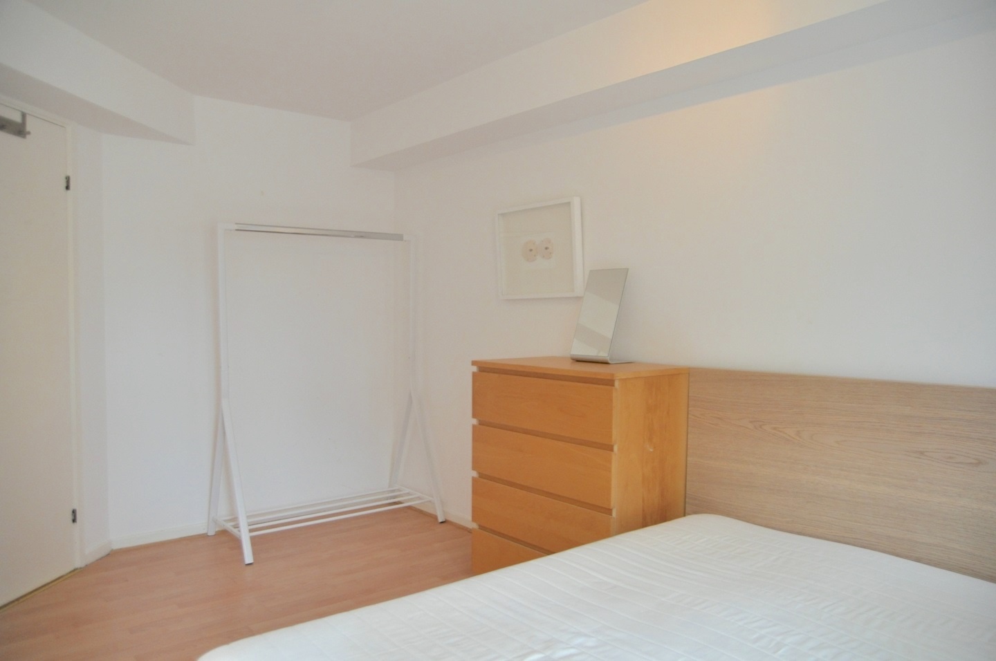 London - 1 Bed Flat, Leabank Square, E9 - To Rent Now for £1,700.00 p/m