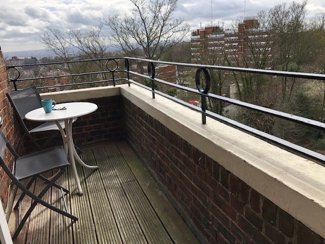 London - 2 Bed Flat, Dowding House, N6 - To Rent Now for £2,000.00 p/m