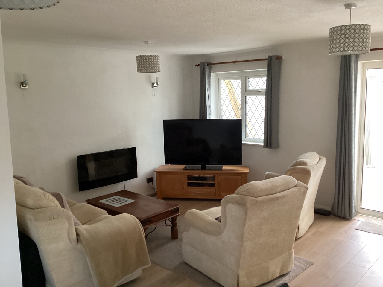Slip End, Luton - 3 Bed Semi-Detached House, St. Andrews Close, LU1 ...