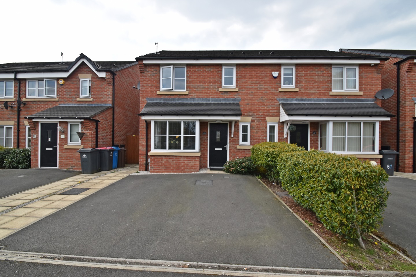 Eccles, Manchester - 3 Bed Semi-Detached House, Chichester Lane, M30 ...