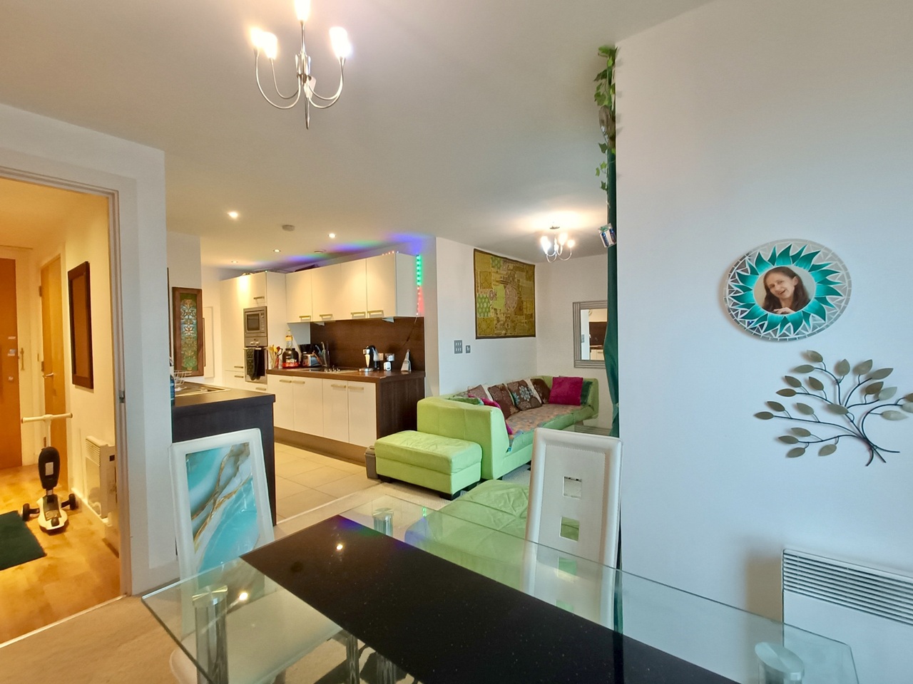 Manchester - 1 Bed Flat, Lord Street, M4 - To Rent Now for £1,250.00 p/m