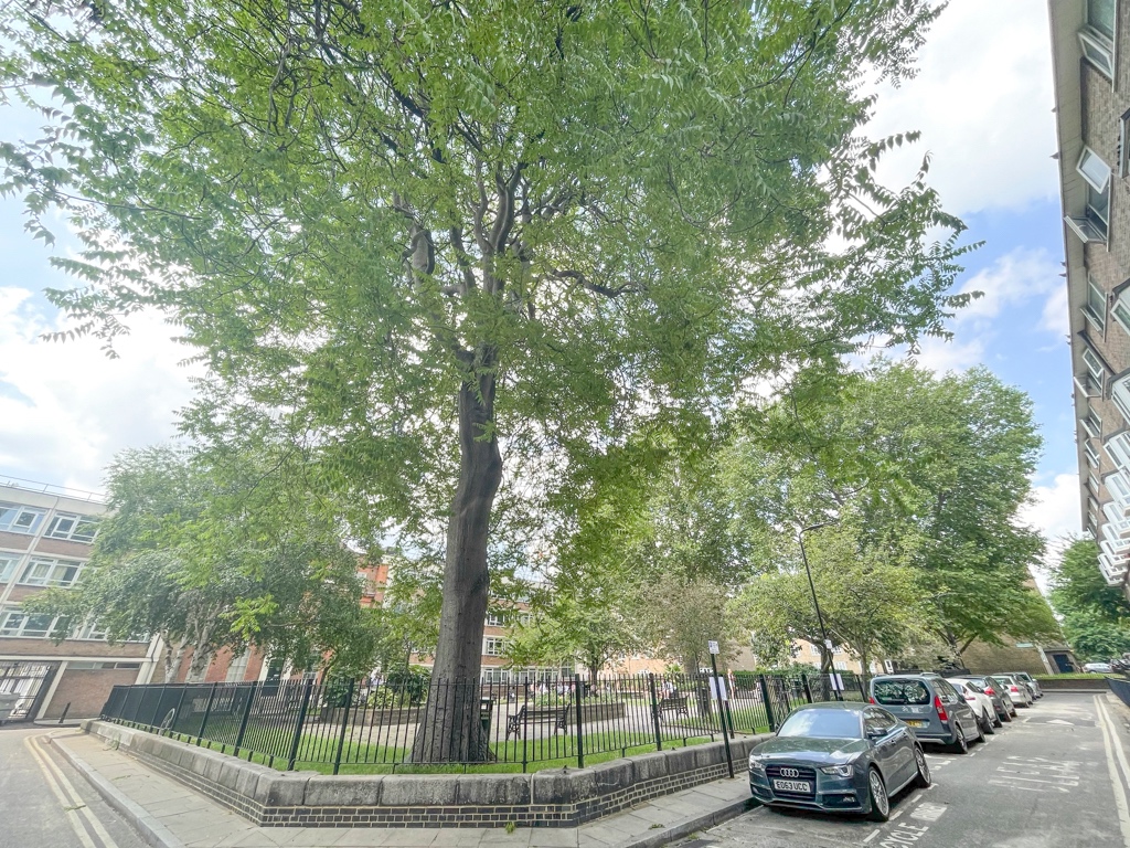 London - 2 Bed Flat, Charles Square, N1 - To Rent Now for £2,750.00 p/m
