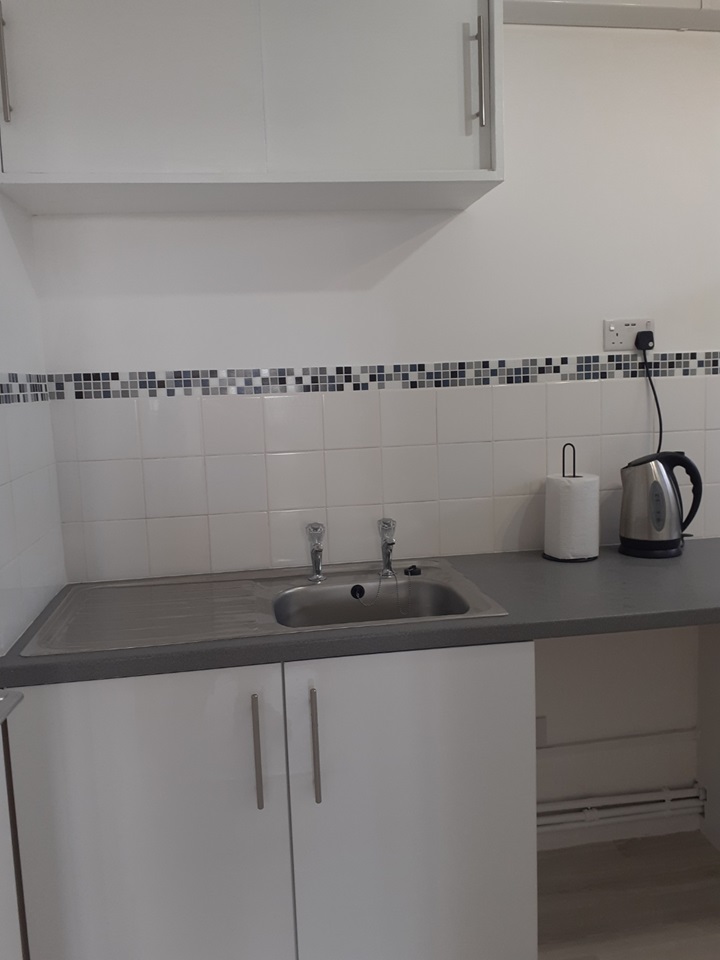 Fareham - 2 Bed Flat, Mitre Court, PO14 - To Rent Now for £975.00 p/m