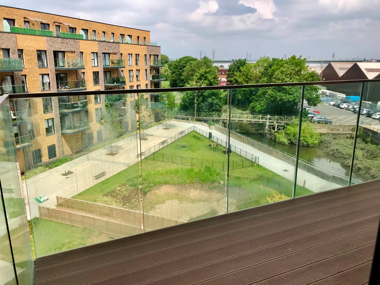 Dartford - 2 Bed Flat, James Smith Court, DA1 - To Rent Now for £1,700. ...