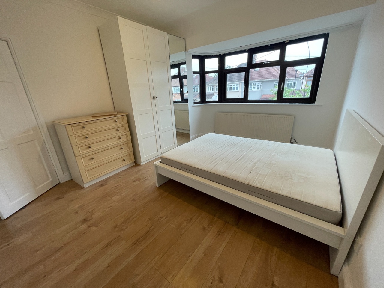 Southall - 5 Bed Semi-Detached House, Crosslands Avenue, UB2 - To Rent ...