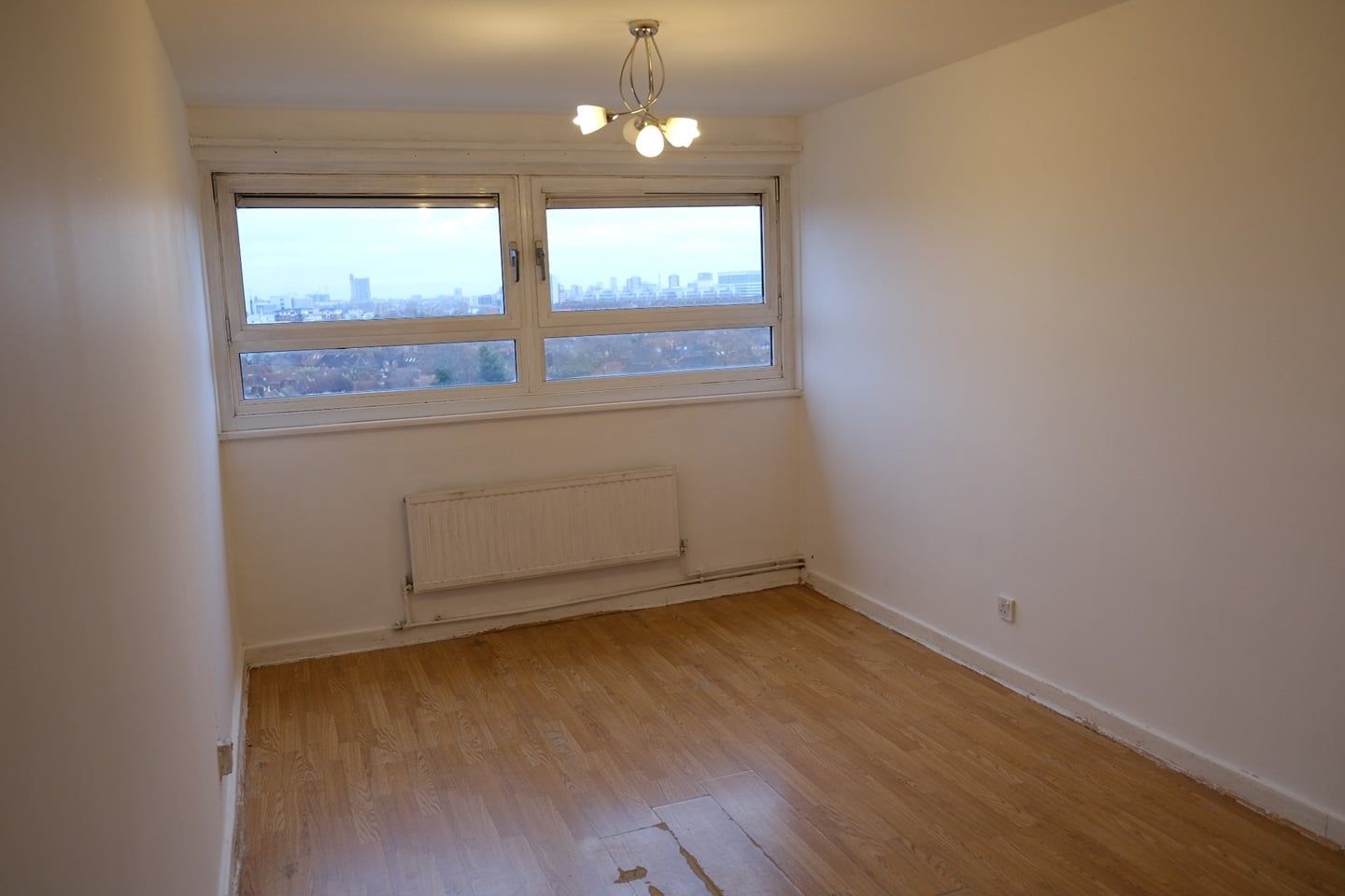 London - 2 Bed Flat, Burghley Tower, W3 - To Rent Now for £1,700.00 p/m