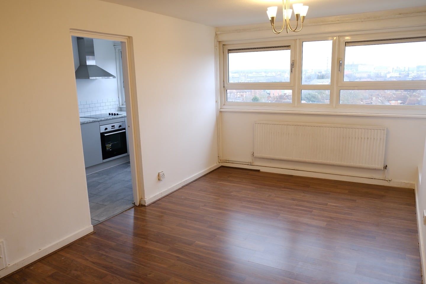 London - 2 Bed Flat, Burghley Tower, W3 - To Rent Now for £1,700.00 p/m