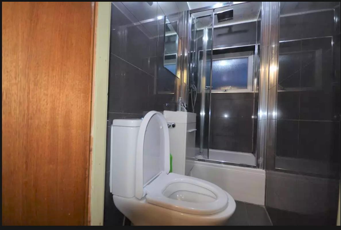 Wembley - 3 Bed Flat, Talisman Way, HA9 - To Rent Now for £2,500.00 p/m