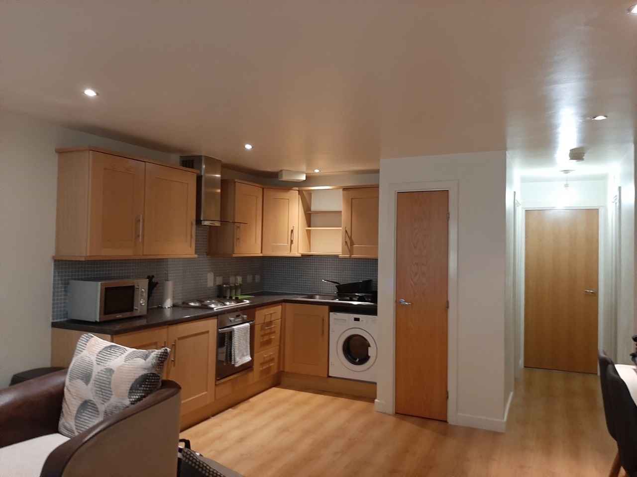 Hull - 2 Bed Flat, Regis House, HU4 - To Rent Now for £575.00 p/m