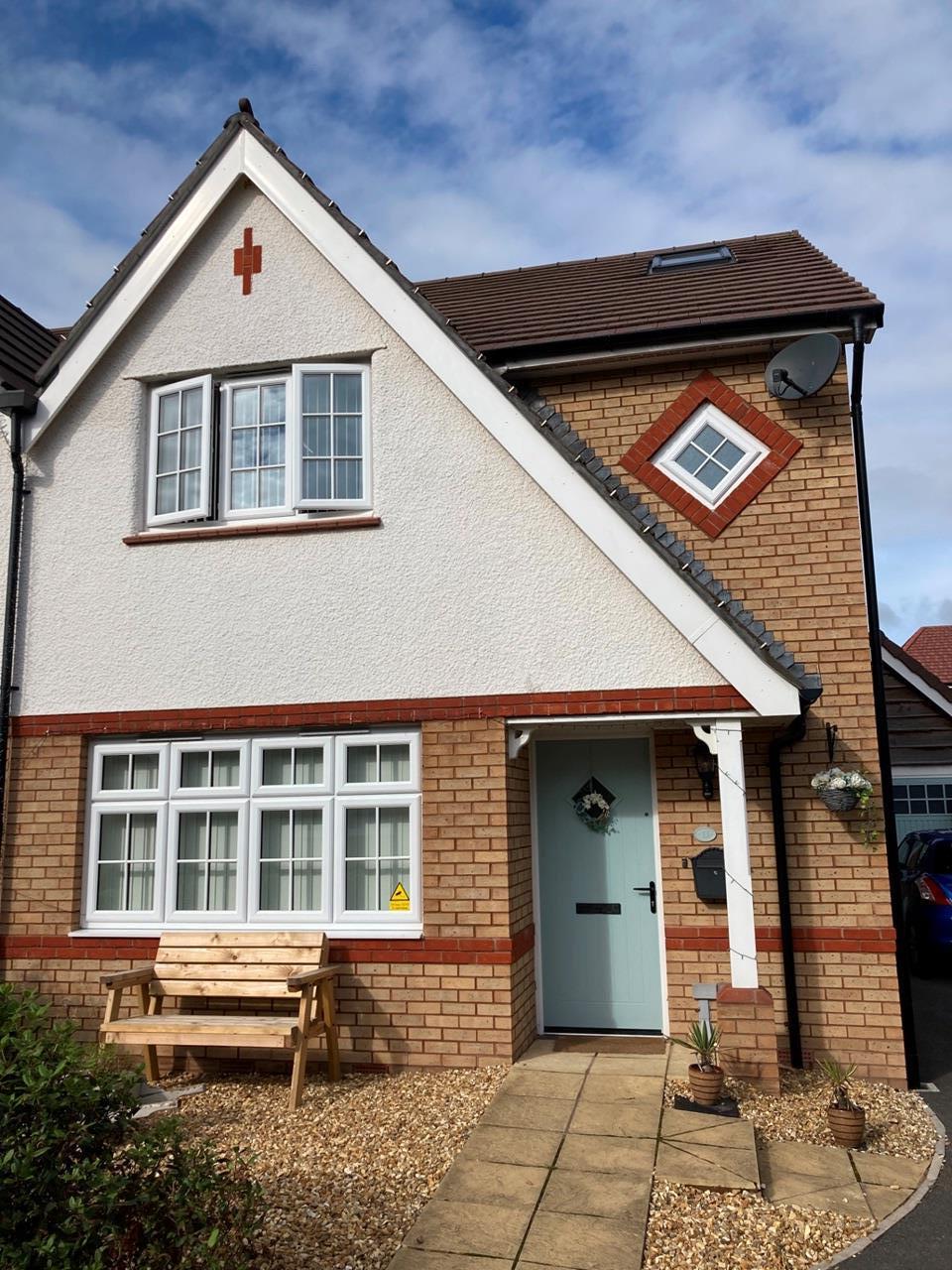 Newton Abbot - 4 Bed Semi-Detached House, Valerian Place, TQ12 - To ...