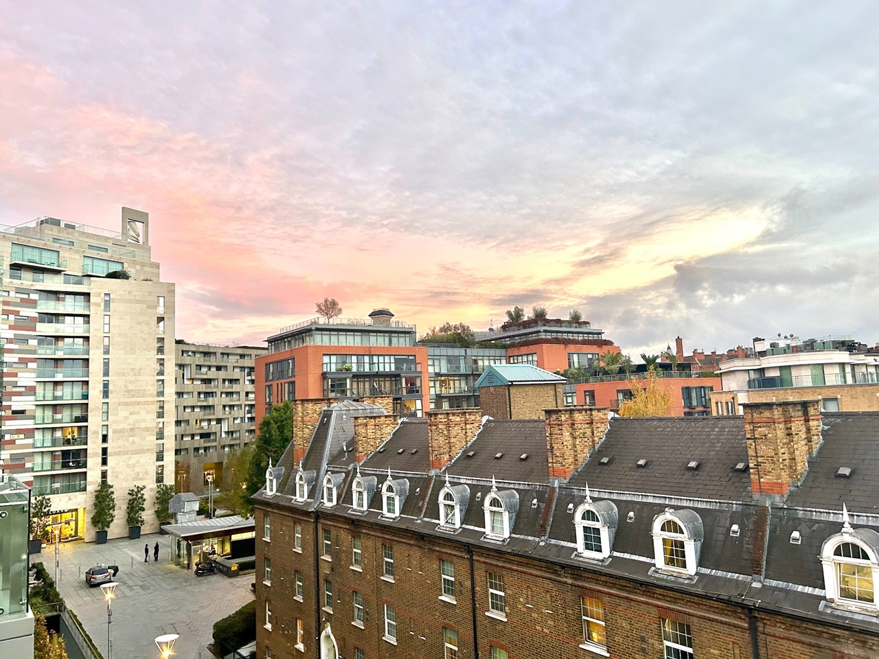 London - Studio Flat, Moore House, SW1W - To Rent Now for £3,000.00 p/m