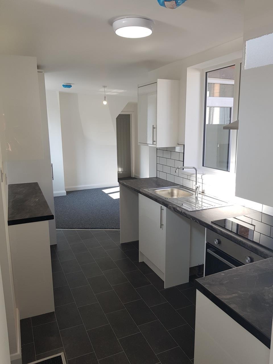 Leicester - 2 Bed Flat, Montague Road, LE2 - To Rent Now for £995.00 p/m