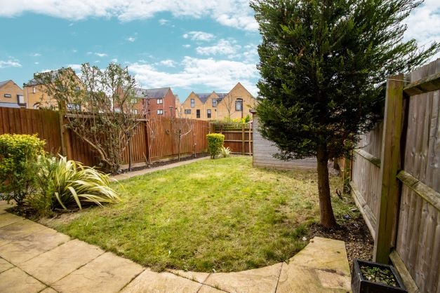 Northampton - 4 Bed Detached House, Lower Thrift Street, NN1 - To Rent ...