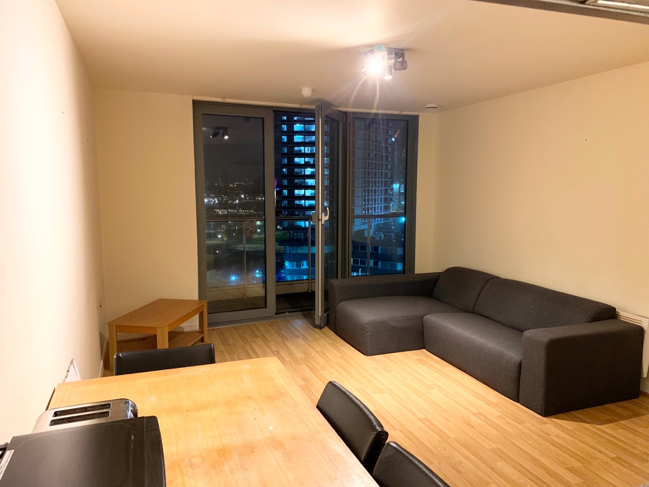 London - 2 Bed Flat, Icona Point, E15 - To Rent Now for £2,950.00 p/m