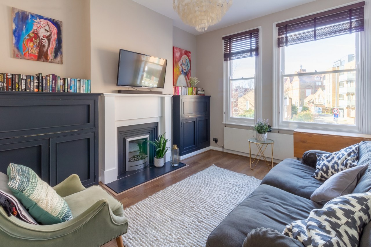 London - 2 Bed Flat, Balham Hill, SW12 - To Rent Now for £2,200.00 p/m