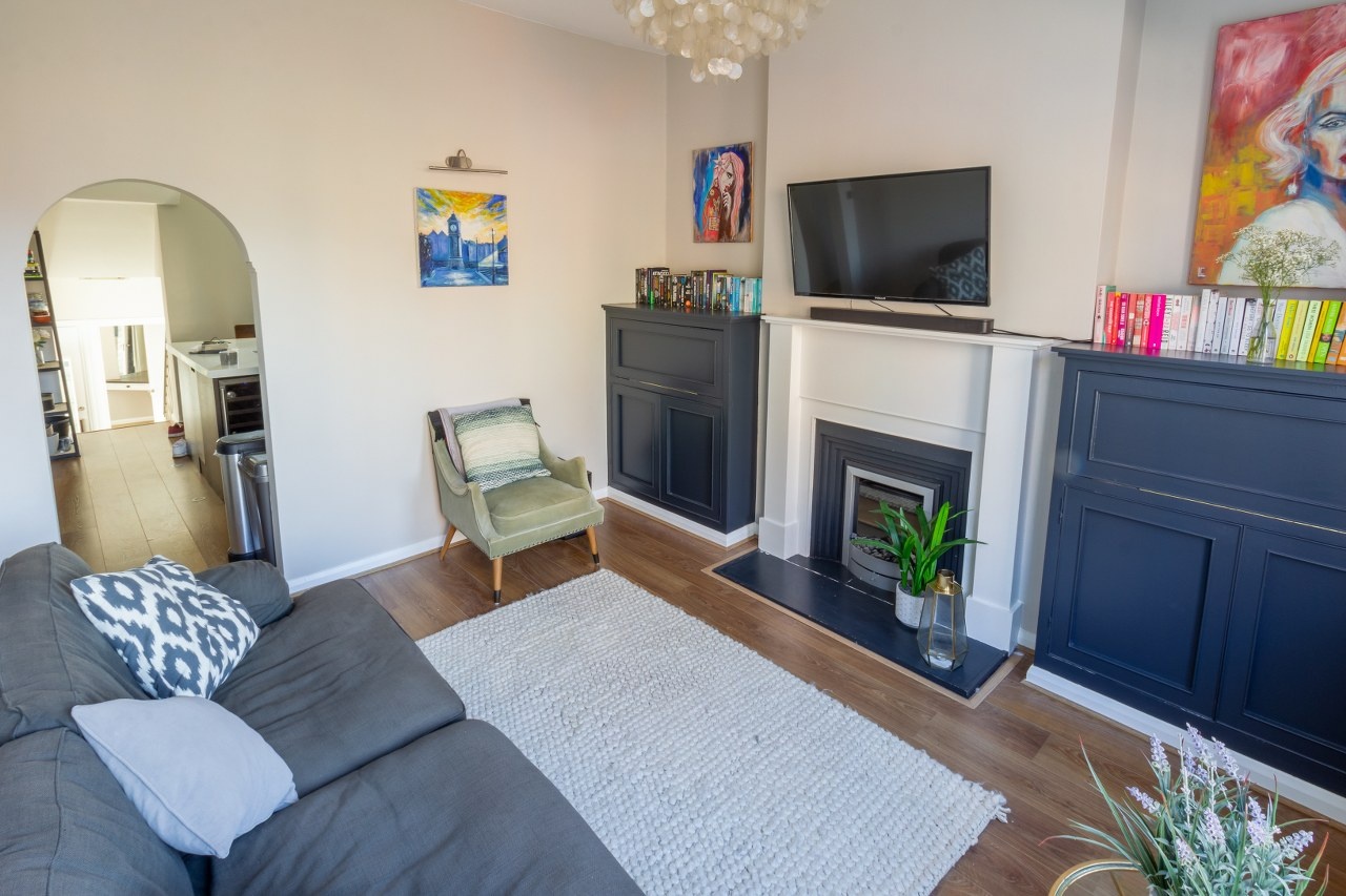 London - 2 Bed Flat, Balham Hill, SW12 - To Rent Now for £2,200.00 p/m