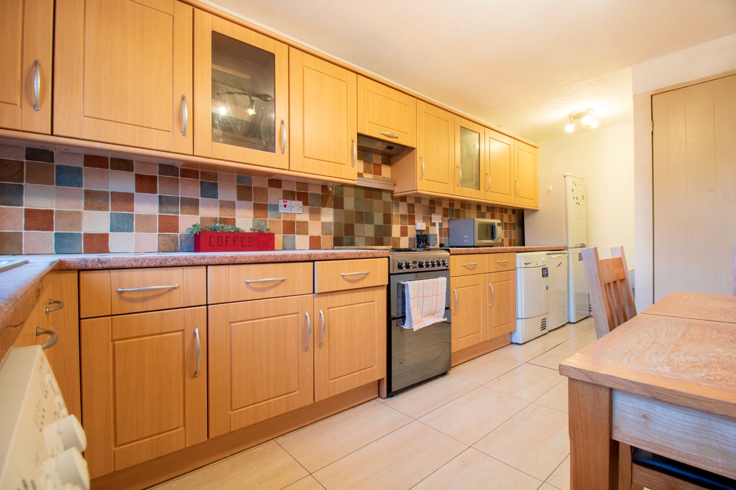 London - 3 Bed Flat, Navenby Walk, E3 - To Rent Now for £2,570.00 p/m