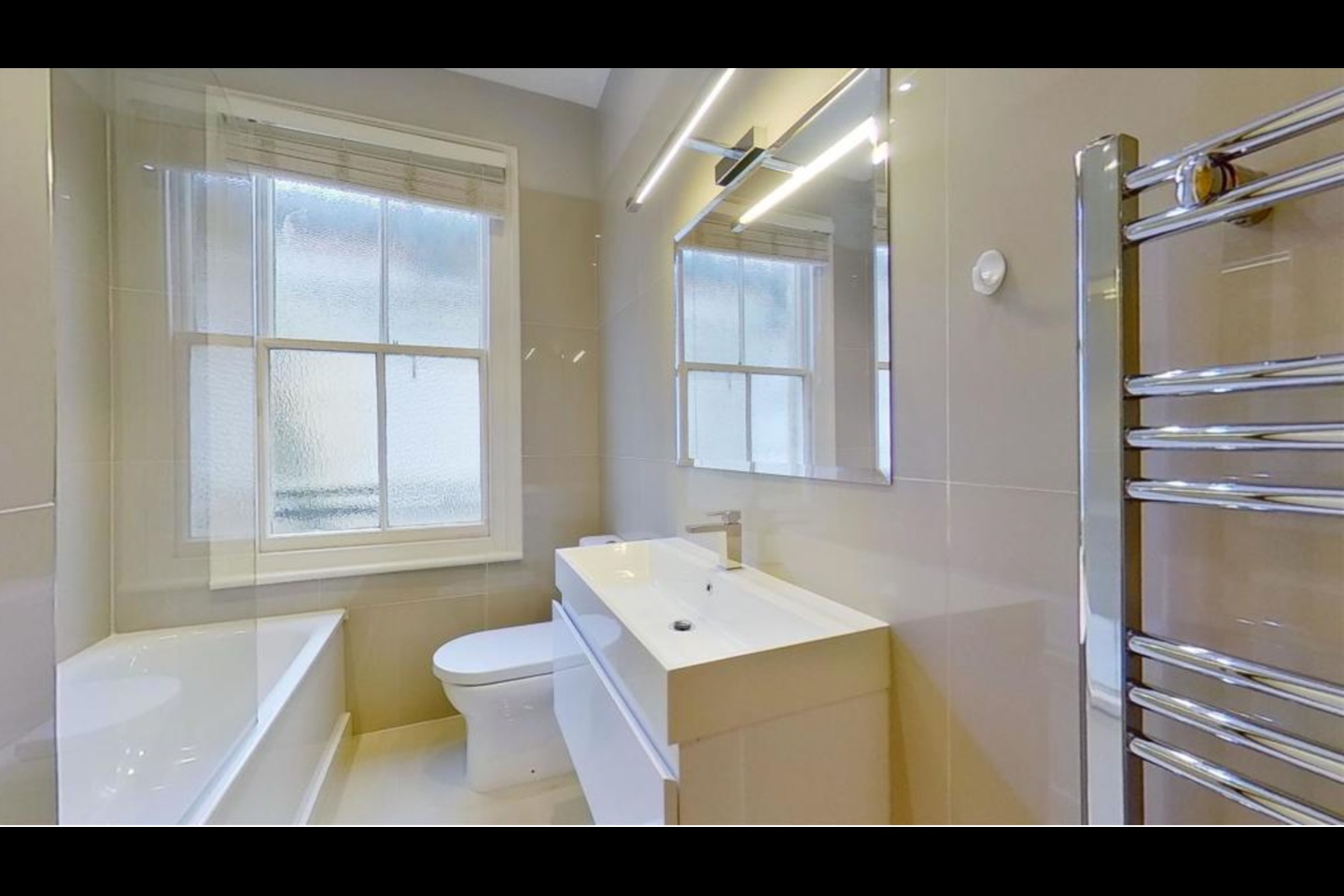 London - 2 Bed Flat, Prince Of Wales Drive, SW11 - To Rent Now for £ ...