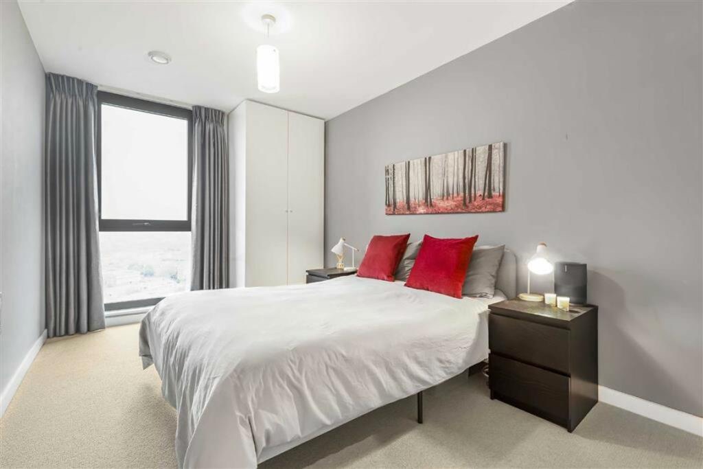 London - Room in a Shared Flat, Chancellor House, SE16 - To Rent Now ...