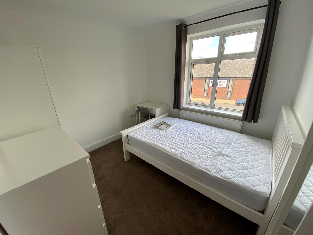 Colchester - 3 Bed Flat, Greenstead Road, CO1 - To Rent Now for £1,150. ...