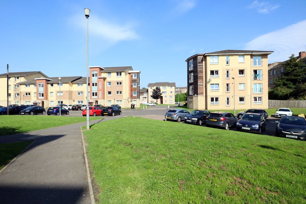 Glasgow - 2 Bed Flat, Finlay Drive, G31 - To Rent Now for £1,000.00 p/m