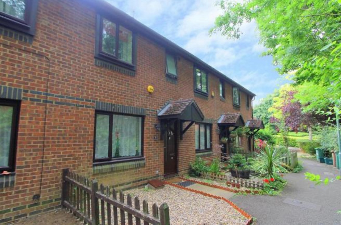 Sutton - 3 Bed Terraced House, Clowser Close, SM1 - To Rent Now for £ ...