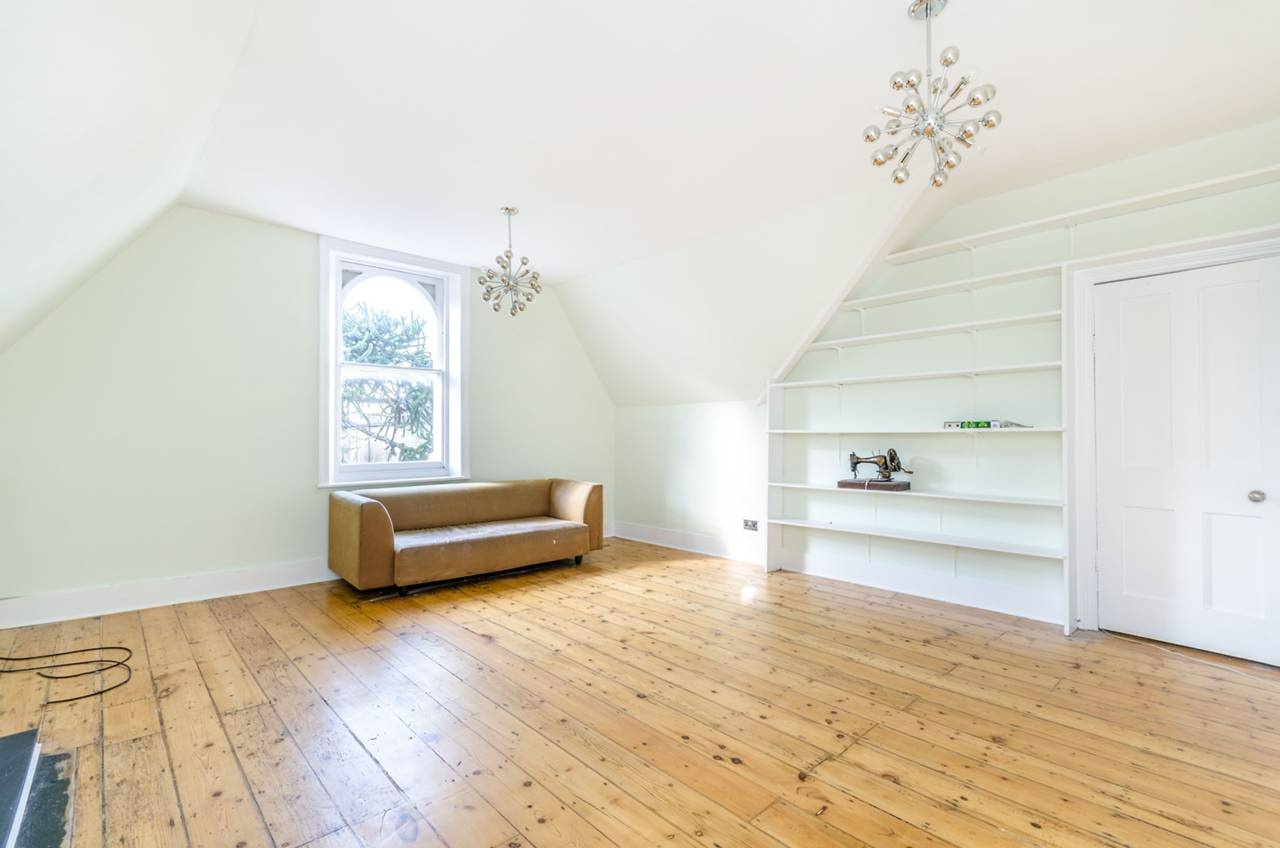 London - 3 Bed Flat, Burnt Ash Hill, SE12 - To Rent Now for £1,900.00 p/m