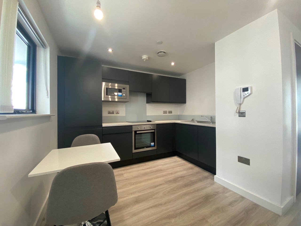 Liverpool - 2 Bed Flat, Norfolk Street, L1 - To Rent Now for £950.00 p/m