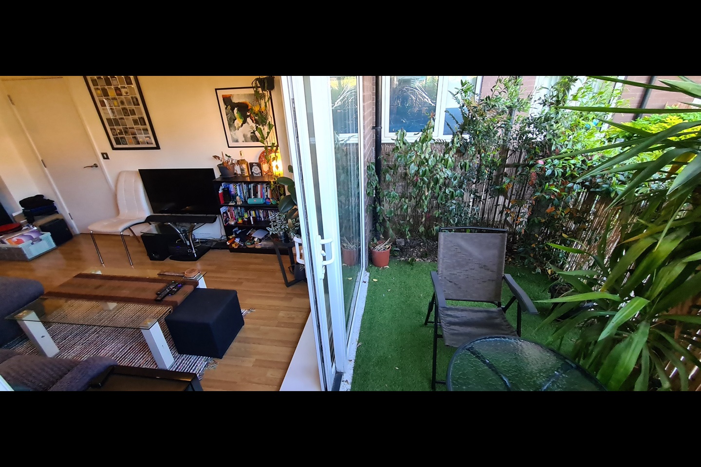 London - 1 Bed Flat, Bow Common Lane, E3 - To Rent Now for £1,700.00 p/m