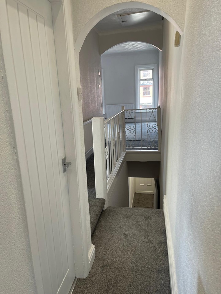 Worsley, Manchester - 1 Bed Flat, High Street, M28 - To Rent Now for £ ...