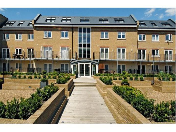 London - 2 Bed Flat, Garrett Lane, SW18 - To Rent Now for £2,000.00 p/m