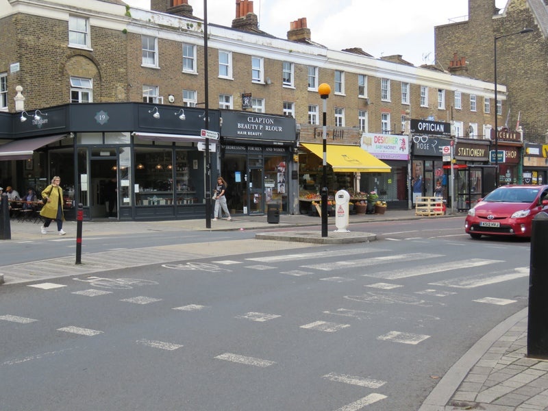 London - 2 Bed Flat, Clapton Square, E5 - To Rent Now for £2,200.00 p/m