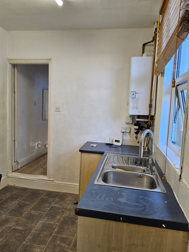 Portsmouth - 3 Bed Terraced House, Havant Road, PO2 - To Rent Now for £1,450.00 p/m