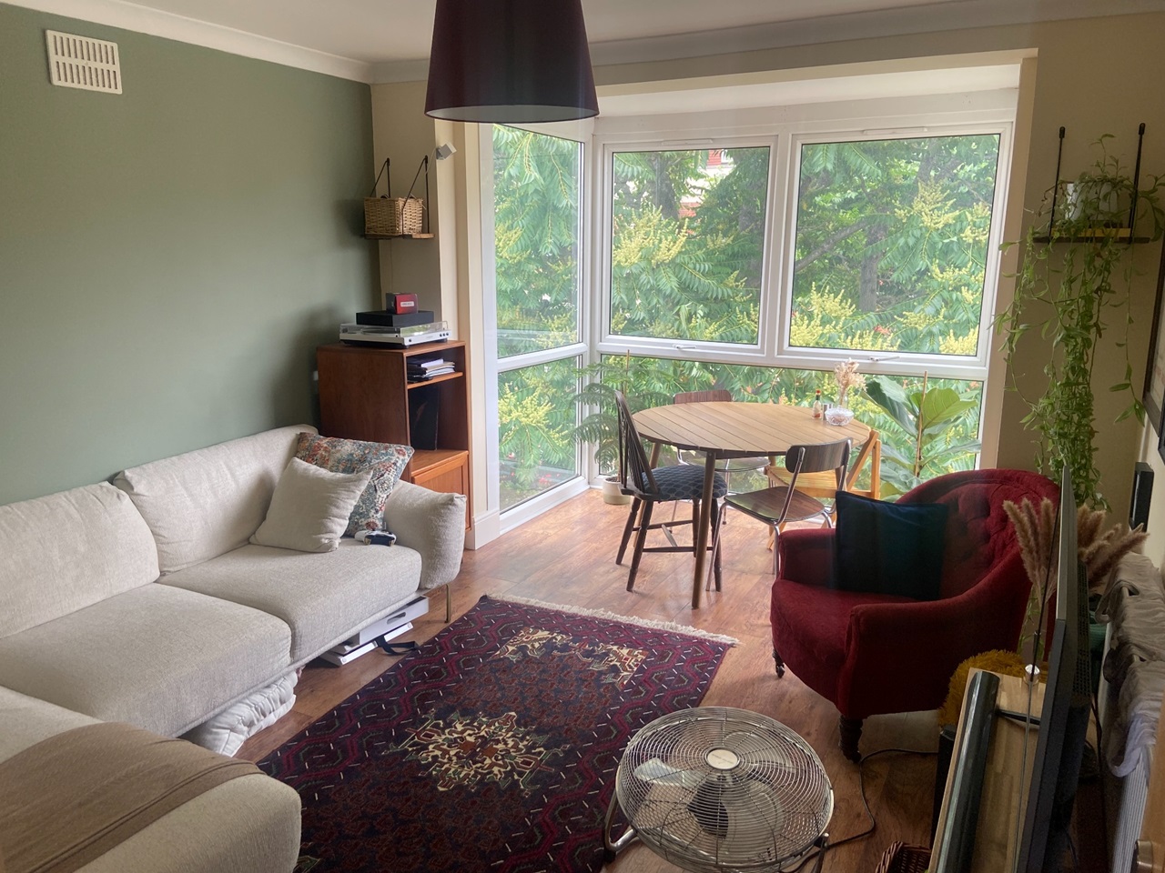 London - 2 Bed Flat, Church Hill, E17 - To Rent Now for £1,700.00 p/m