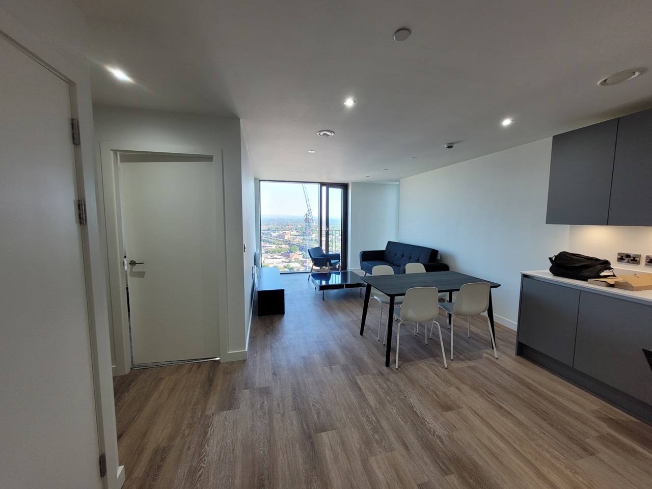 Manchester - 2 Bed Flat, Oxygen Tower, M1 - To Rent Now for £1,600.00 p/m