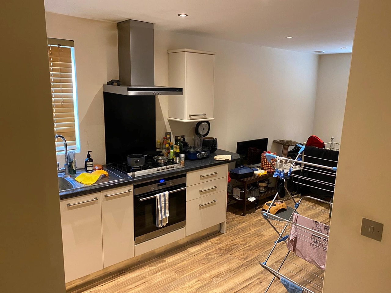 Egham - 1 Bed Semi-Detached House, Rusham Road, TW20 - To Rent Now for ...
