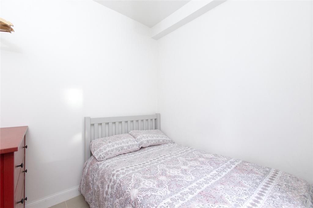 Edinburgh - 1 Bed Flat, High Riggs, EH3 - To Rent Now for £950.00 p/m