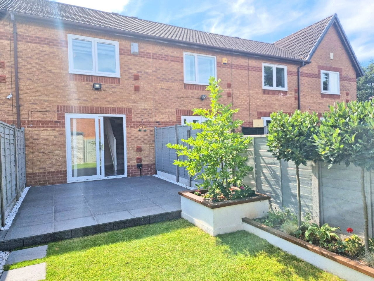 Birmingham - 2 Bed Terraced House, Old Scott Close, B33 - To Rent Now ...