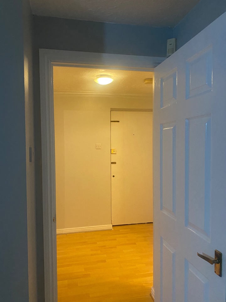 London - 1 Bed Flat, Rothesay Court, SE6 - To Rent Now for £1,300.00 p/m