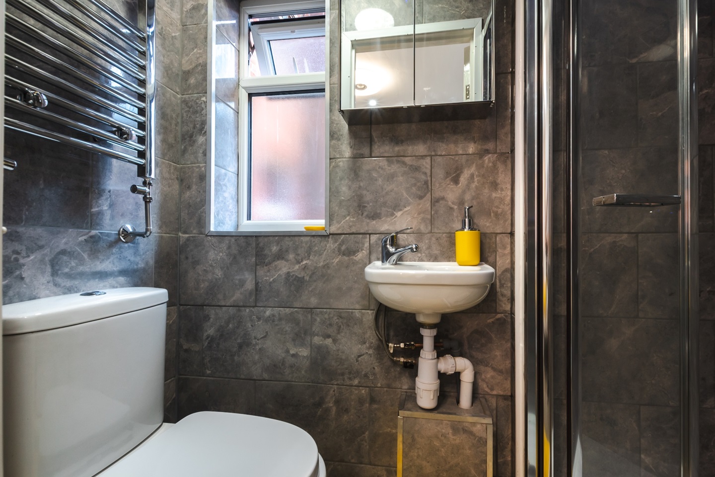 Reading - 2 Bed Flat, Addington Road, RG1 - To Rent Now for £2,000.00 p/m